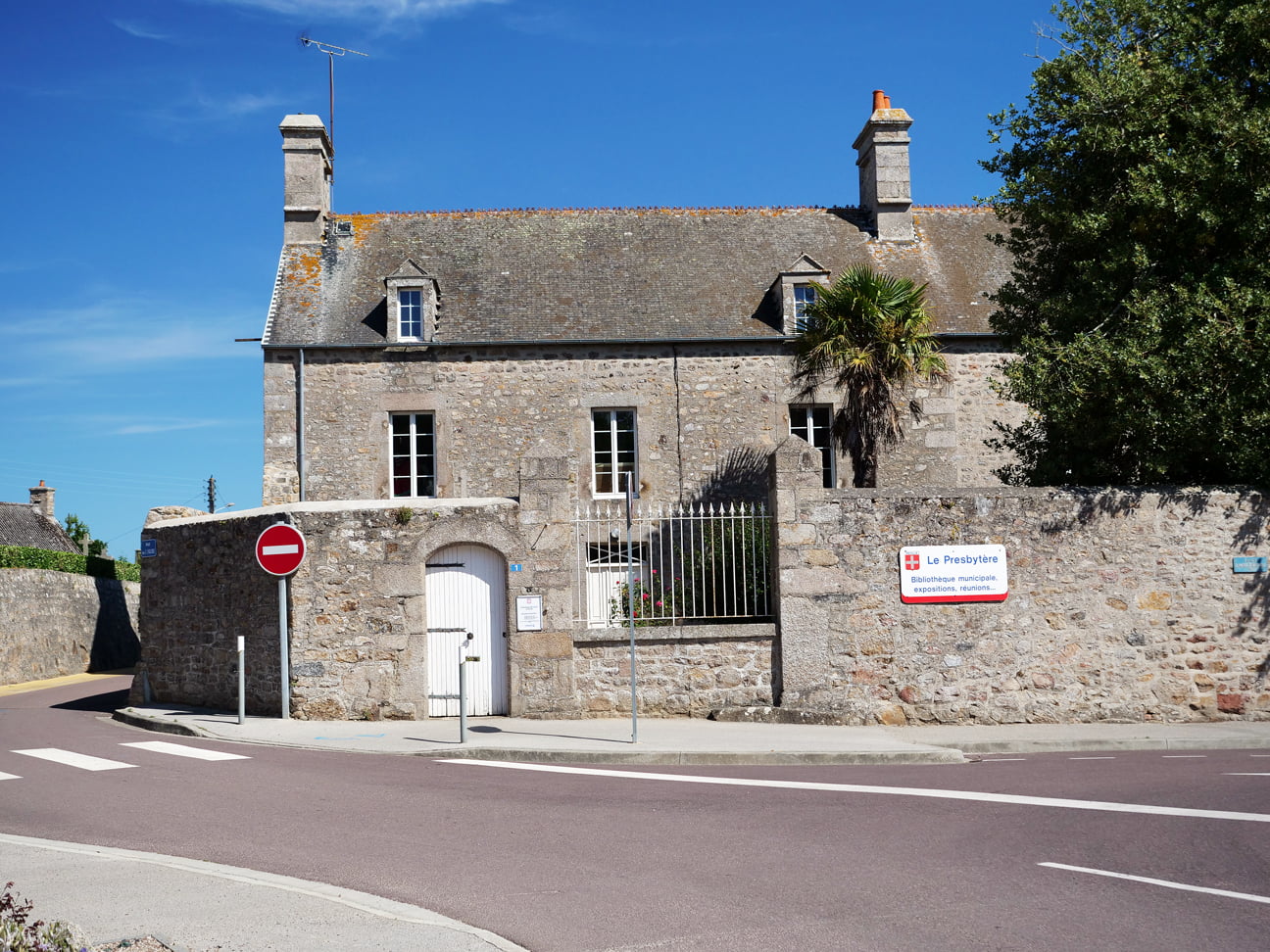 Bibliothèque - Site officiel de la commune de Réville